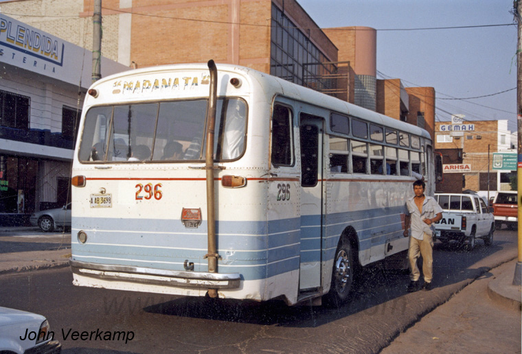 Buses in Honduras-Hino