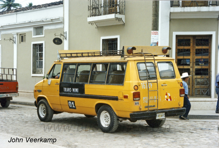 Buses in Honduras-Chevrolet