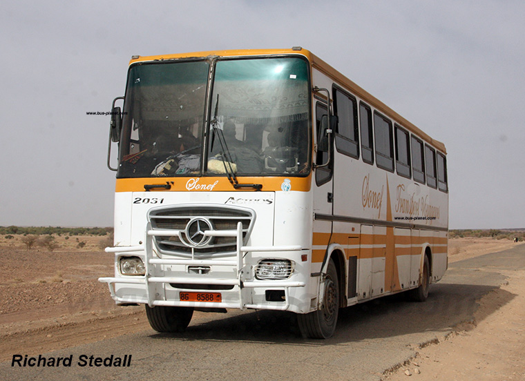 Buses in Niger-Mercedes Actros-Carici